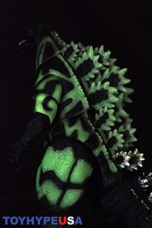 NECA Toys Reactor Glow Godzilla 12" Head-To-Tail Figure Review