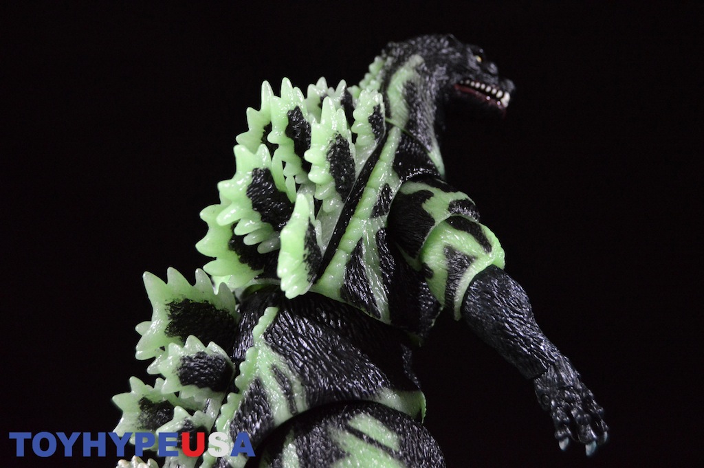 NECA Toys Reactor Glow Godzilla 12" Head-To-Tail Figure Review