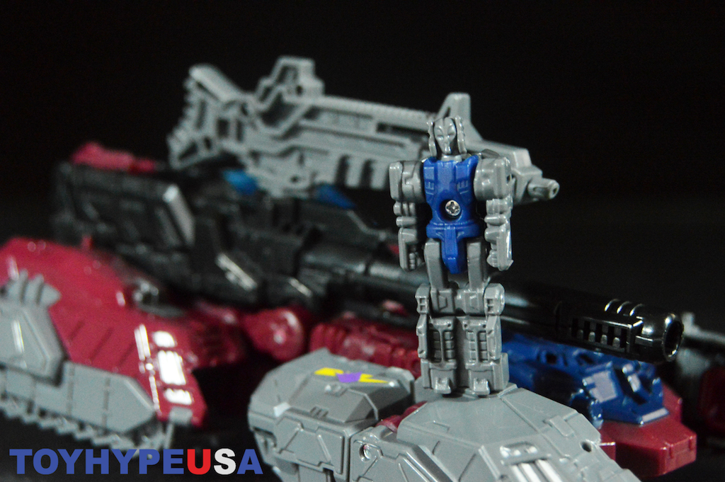 Hasbro Transformers Titans Return Decepticon Quake & Chasm Review