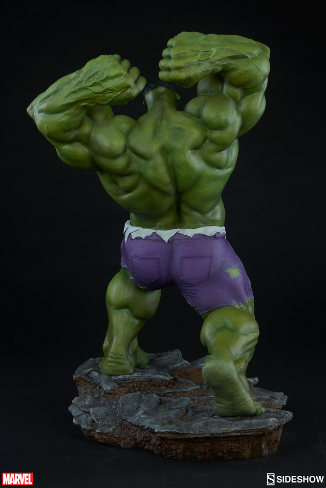 Sideshow Collectibles The Incredible Hulk Statue Pre-Orders