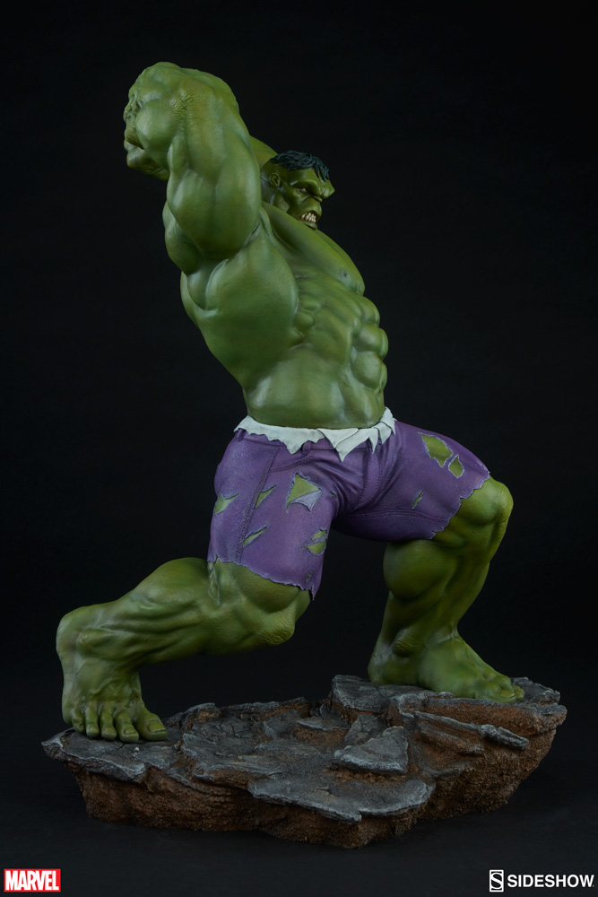 Sideshow Collectibles The Incredible Hulk Statue Pre-Orders