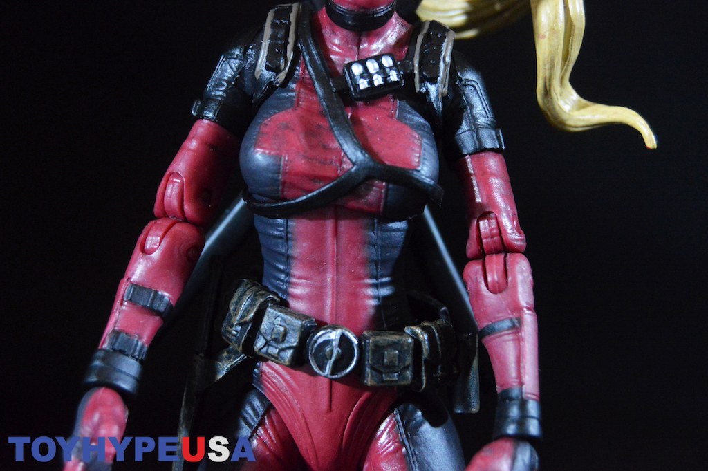 Diamond Select Toys Marvel Select Lady Deadpool Figure Review