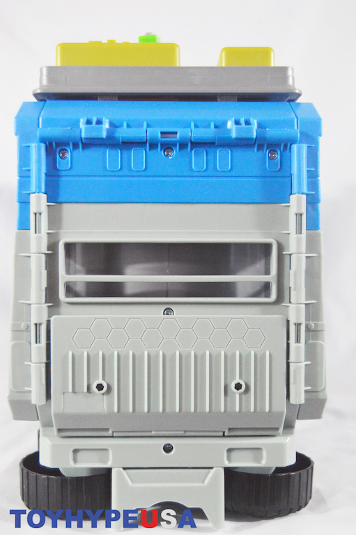 Playmates Toys Ben 10 Rustbucket Transforming Vehicle To Playset Review