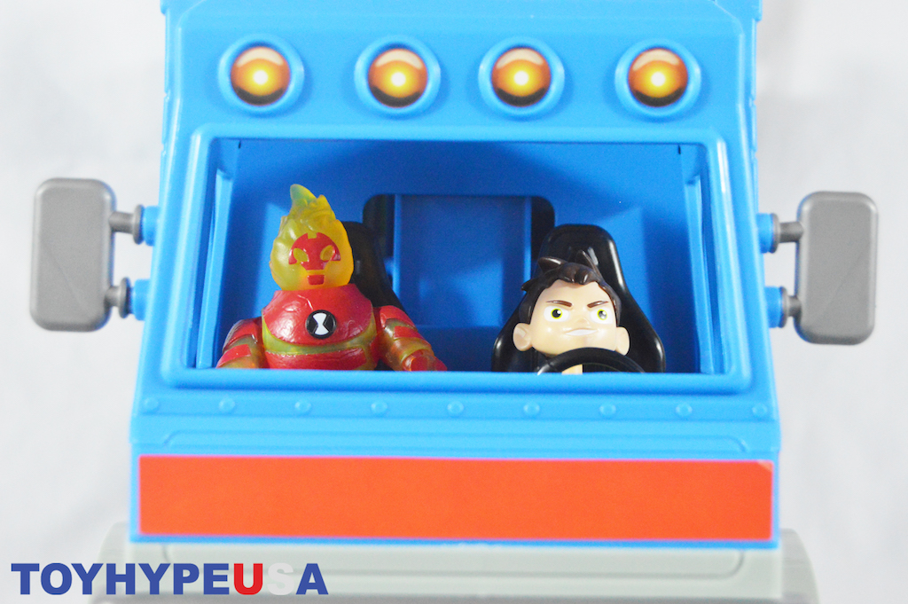 Playmates Toys Ben 10 Rustbucket Transforming Vehicle To Playset Review