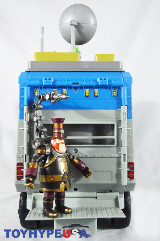 Playmates Toys Ben 10 Rustbucket Transforming Vehicle To Playset Review