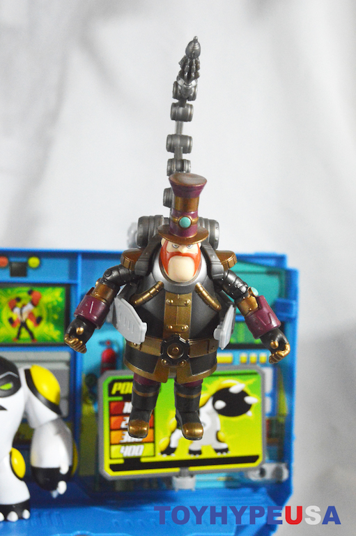 Playmates Toys Ben 10 Rustbucket Transforming Vehicle To Playset Review