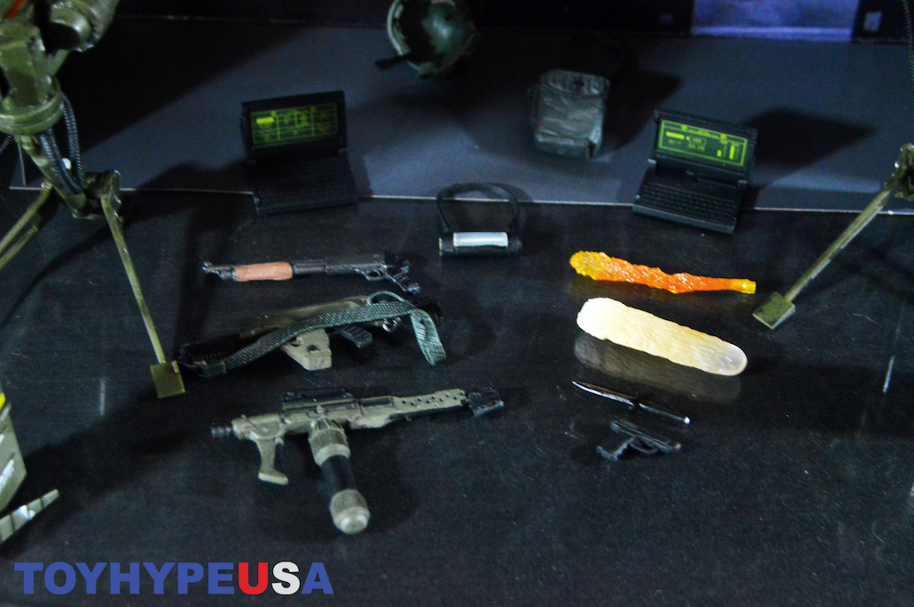 NECA Toys Aliens USCM Arsenal Accessory Set Review