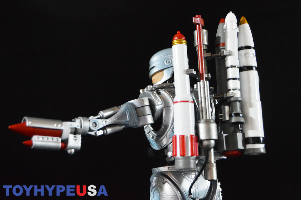 NECA Toys Robocop Vs. Terminator Ultimate Future Robocop Figure Review