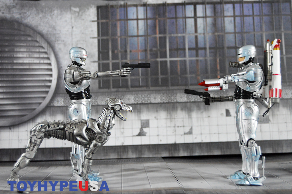 NECA Toys Robocop Vs. Terminator Ultimate Future Robocop Figure Review