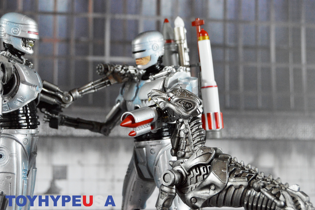 NECA Toys Robocop Vs. Terminator Ultimate Future Robocop Figure Review
