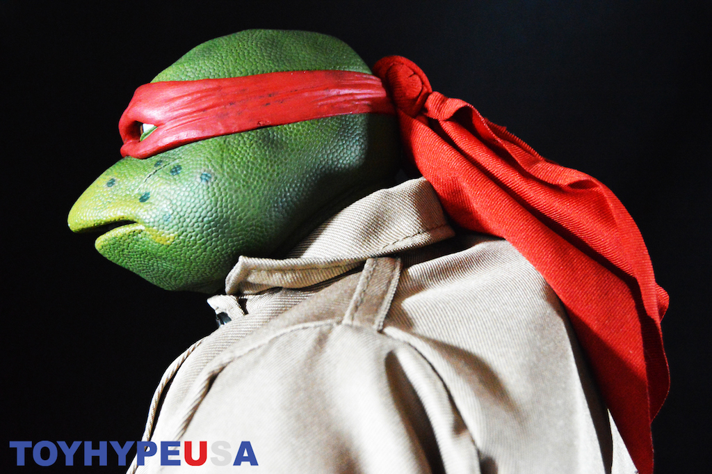 NECA Toys Teenage Mutant Ninja Turtles 1/4" Raphael In Disguise Figure ...