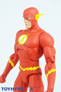 DC Collectibles - DC Essentials The Flash Figure Review