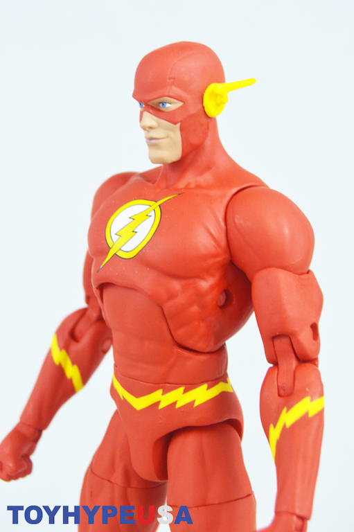 DC Collectibles - DC Essentials The Flash Figure Review