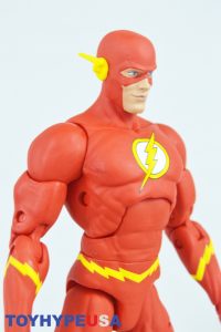 DC Collectibles - DC Essentials The Flash Figure Review