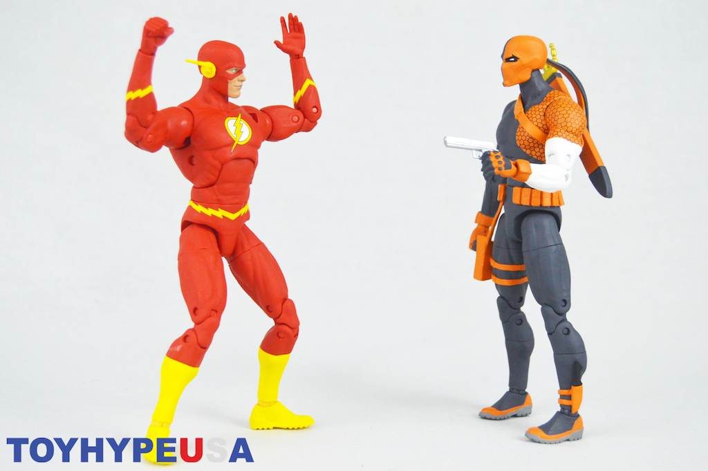 DC Collectibles - DC Essentials The Flash Figure Review