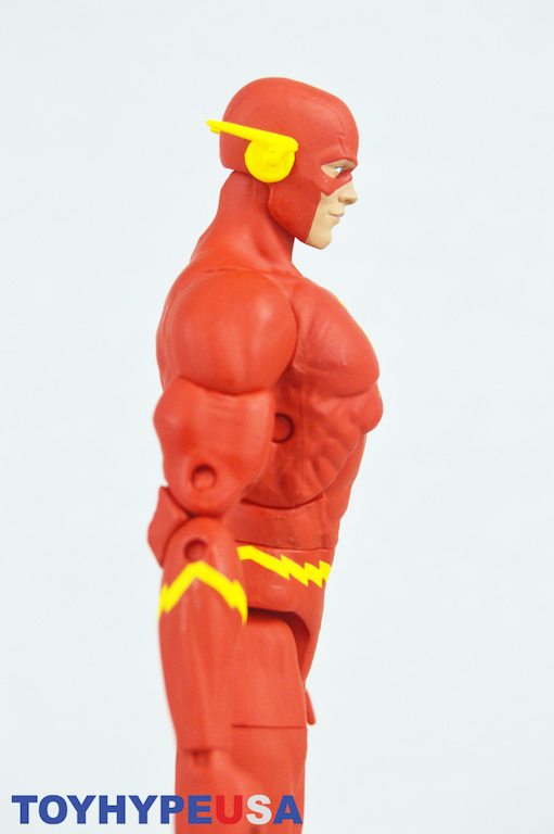 DC Collectibles - DC Essentials The Flash Figure Review