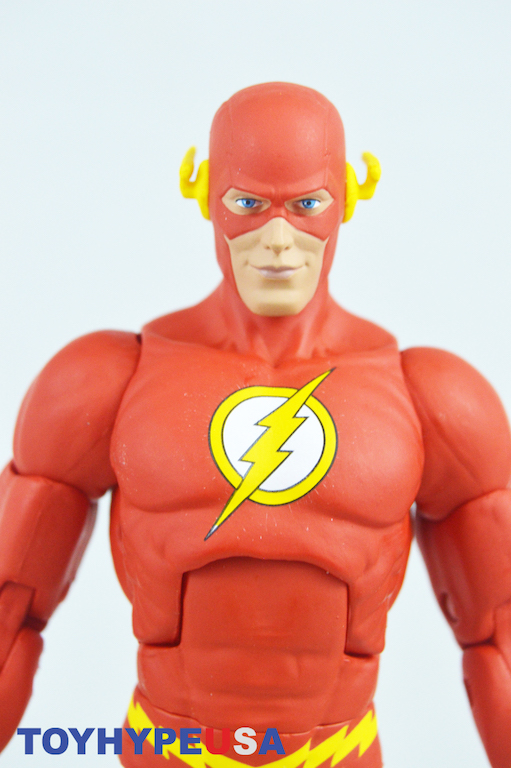 DC Collectibles - DC Essentials The Flash Figure Review