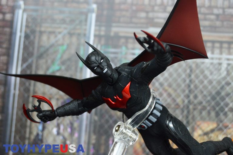 Mezco Toyz SDCC 2018 Exclusive Batman Beyond One:12 Collective Figure ...
