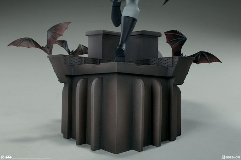 Sideshow Collectibles Batman: The Animated Series – Batman Statue
