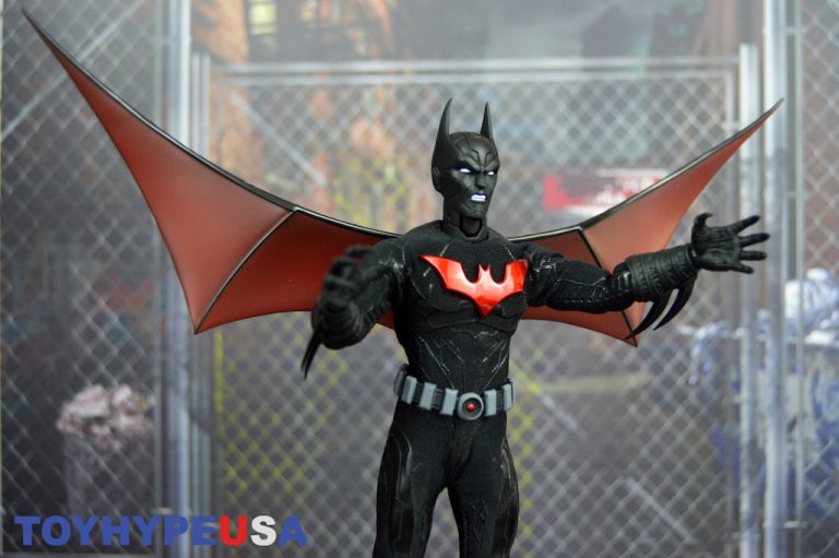 Mezco Toyz SDCC 2018 Exclusive Batman Beyond One:12 Collective Figure ...