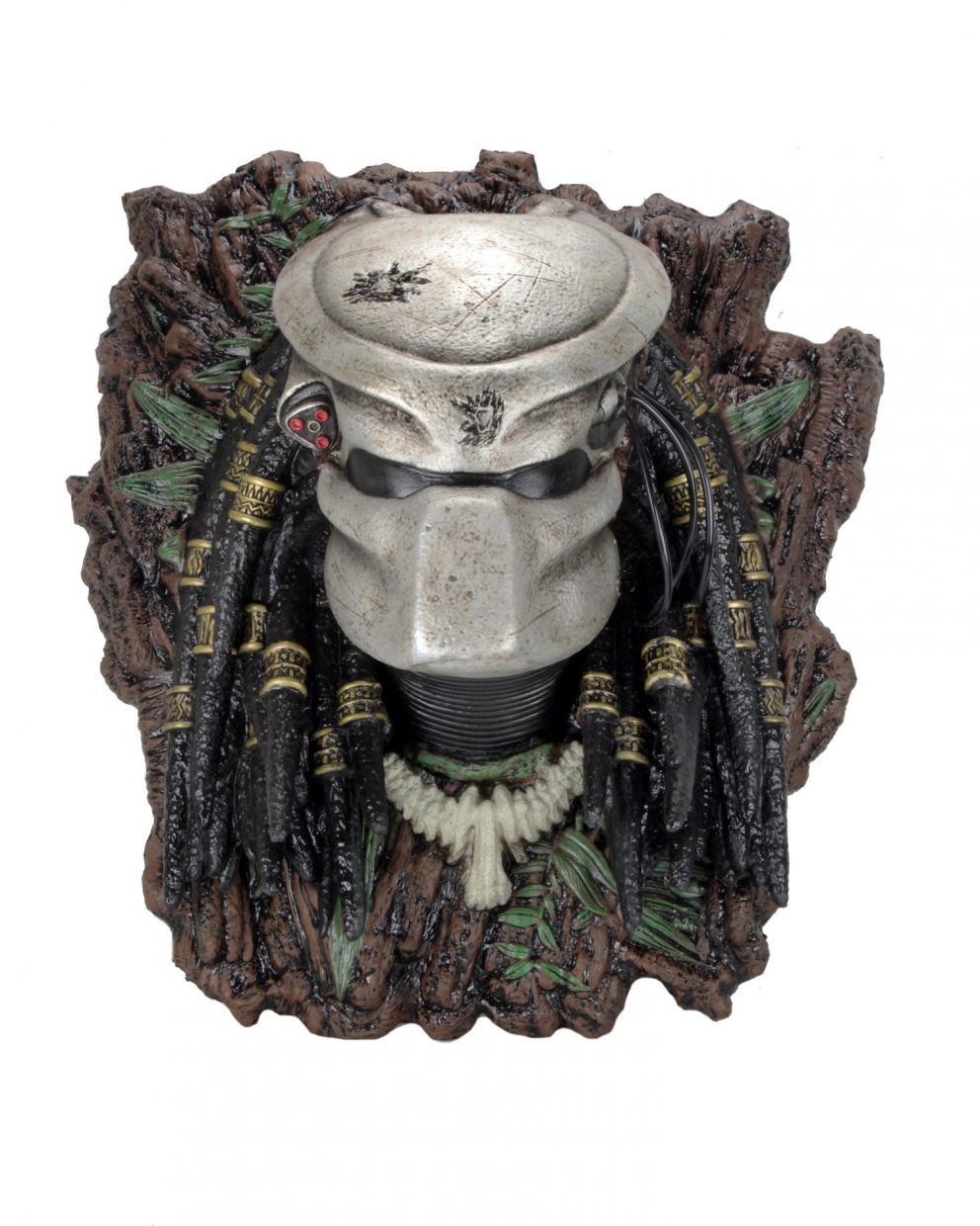 NECA Toys Predator & Alien Xenomorph Wall-Mounted Bust Available Now