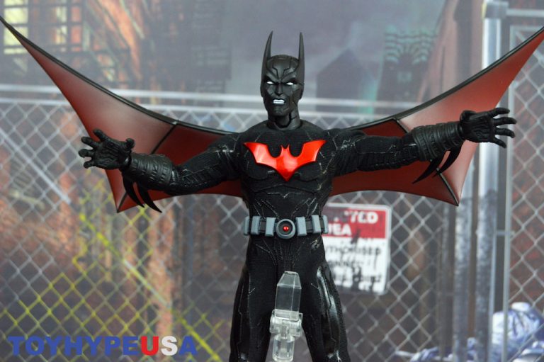 Mezco Toyz SDCC 2018 Exclusive Batman Beyond One:12 Collective Figure ...