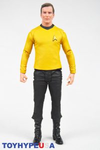 McFarlane Toys Star Trek 7" Captain Kirk & Captain Picard Figures Review