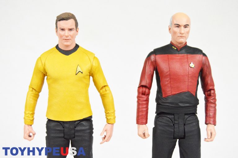 McFarlane Toys Star Trek 7" Captain Kirk & Captain Picard Figures Review