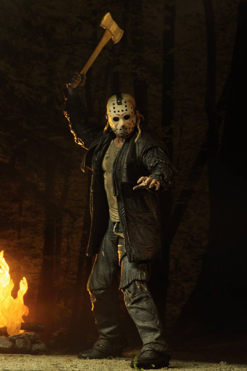 NECA Toys Friday The 13th - 2009 Ultimate Jason Voorhees Figure ...