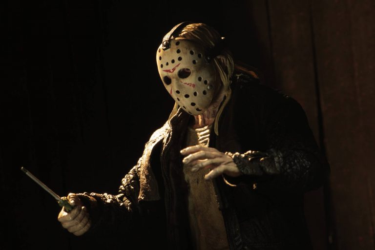 NECA Toys Friday The 13th - 2009 Ultimate Jason Voorhees Figure ...
