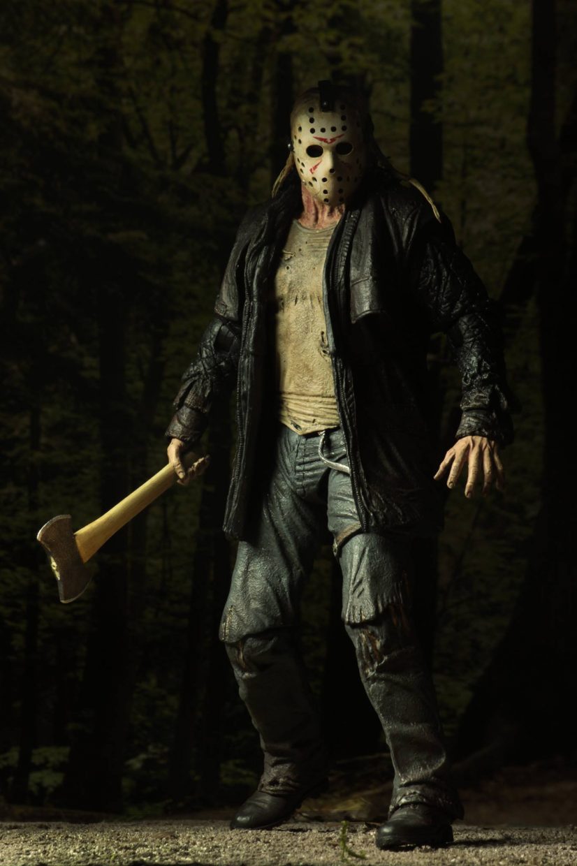 NECA Toys Friday The 13th - 2009 Ultimate Jason Voorhees Figure ...