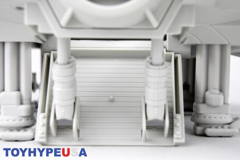 Disney Store Exclusive Star Wars Toy Box Millennium Falcon Review