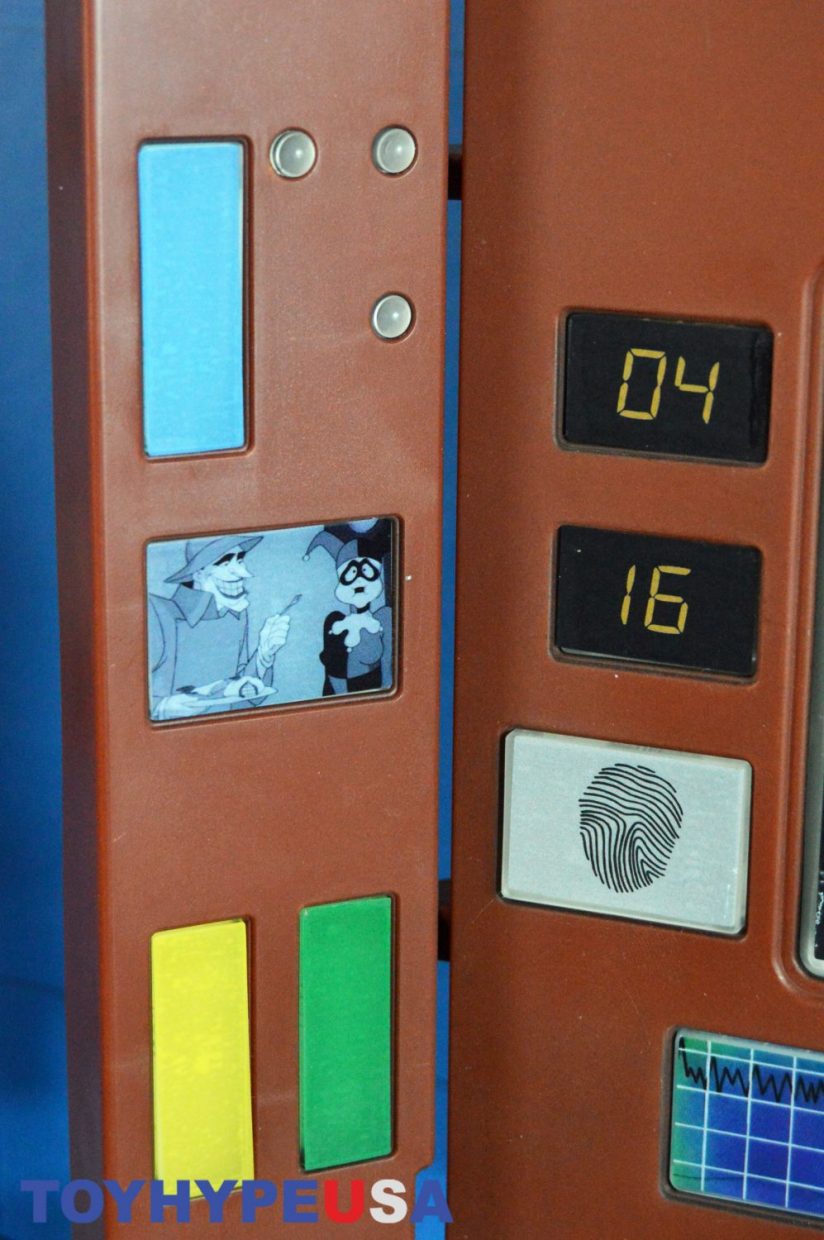 DC Collectibles Batman: The Animated Series Batcave Replacement ...