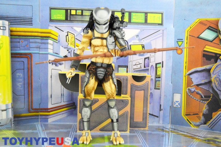 NECA Toys Alien Vs Predator – Arcade Appearance Predator Figures Review