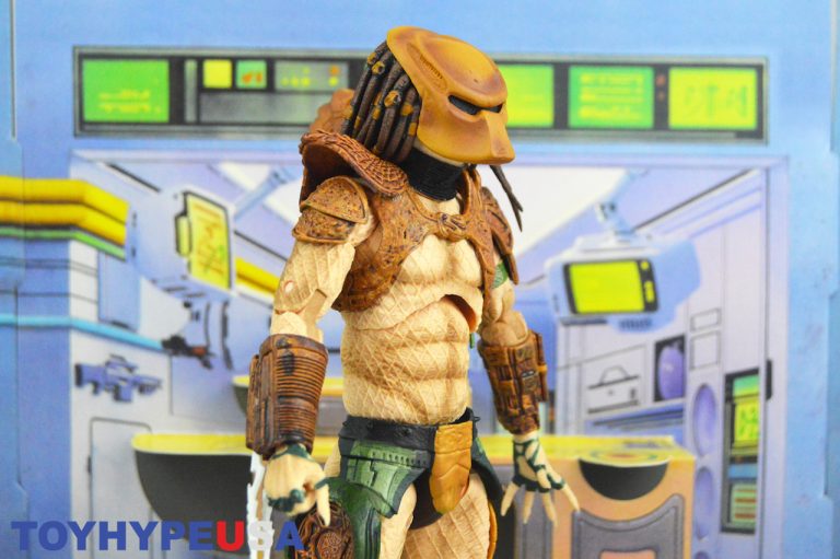 NECA Toys Alien Vs Predator – Arcade Appearance Predator Figures Review