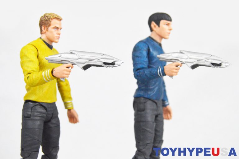 Diamond Select Toys Star Trek: Into Darkness Kirk And Spock Select ...