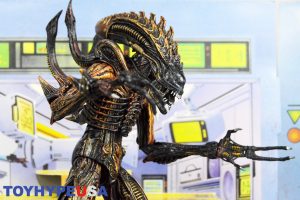 NECA Toys Aliens Series 13 – Sgt. Apone, Snake Alien & Scorpion Alien ...