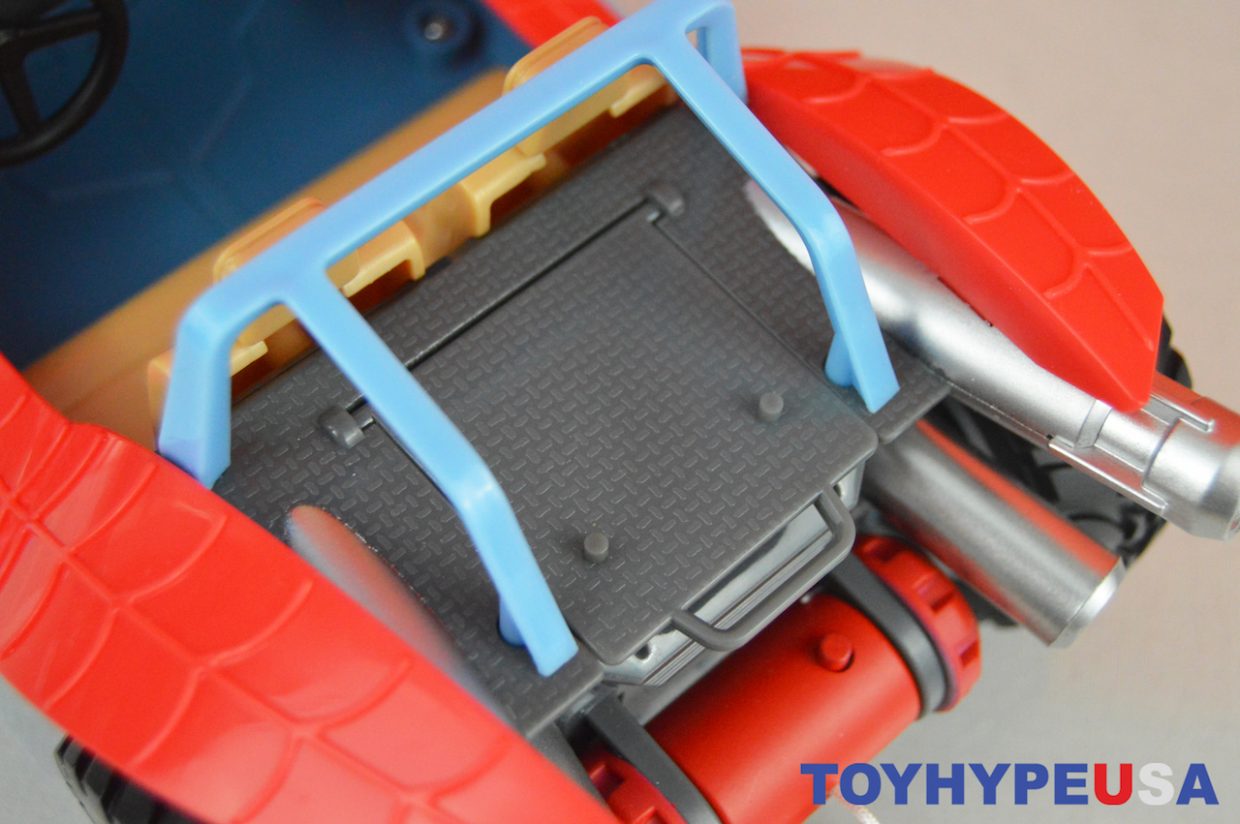Disney Store Exclusive Marvel Toy Box Spider-Mobile & Spider-Man Figure