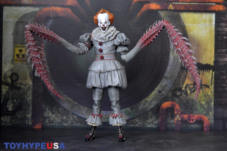 NECA Toys IT 7" Scale Ultimate "Dancing Clown" Pennywise Figure Review