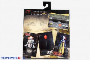 NECA Toys IT Pennywise 2017 Movie Accessory Pack