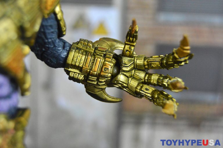 NECA Toys Ultimate Lasershot Predator 7" Scale Figure Review