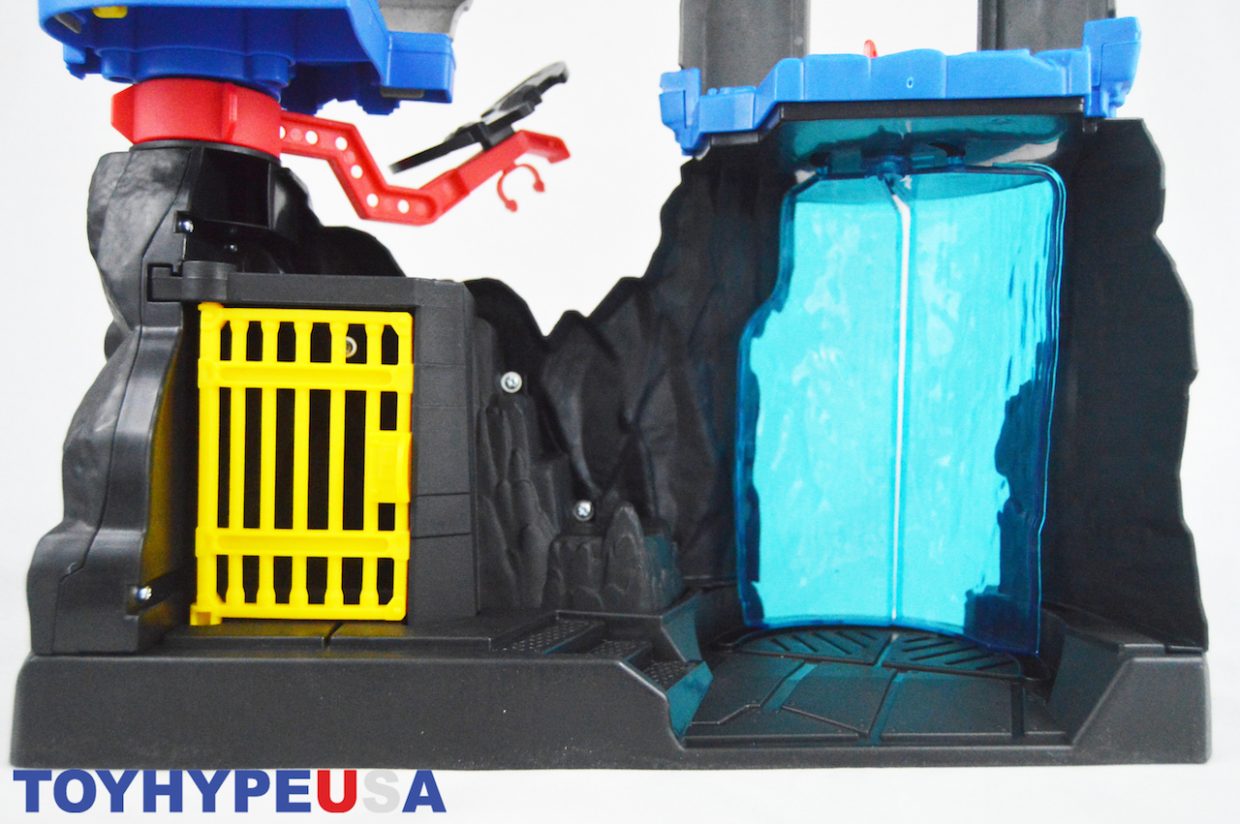 Fisher Price Imaginext DC Super Friends Wayne Manor Batcave Review