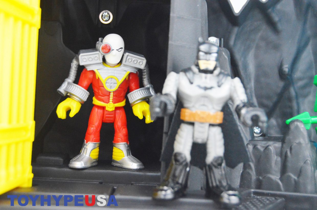 Fisher Price Imaginext DC Super Friends Wayne Manor Batcave Review