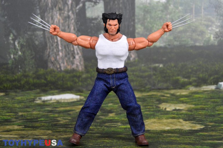 Mezco Toyz One:12 Collective Logan Figure Review