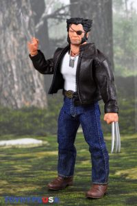 Mezco Toyz One:12 Collective Logan Figure Review