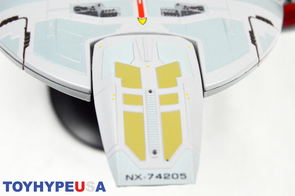 Eaglemoss - Star Trek U.S.S. Defiant NX-74205 Starship Review