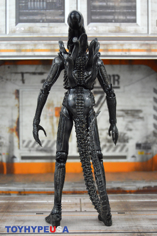NECA Toys Alien - Ultimate Big Chap 7" Scale Figure Review