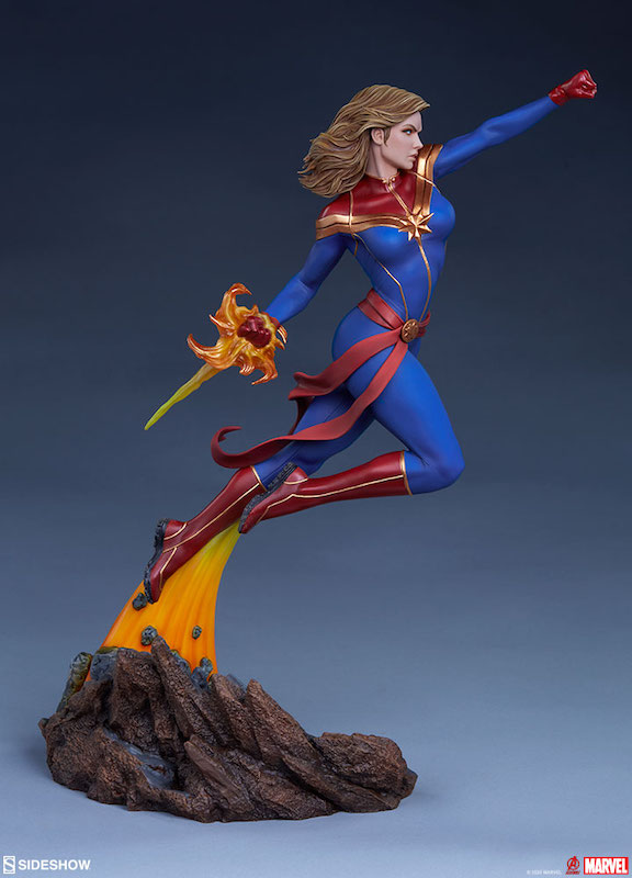 Sideshow Collectibles Marvel Comics - Captain Marvel Statue Pre-Orders