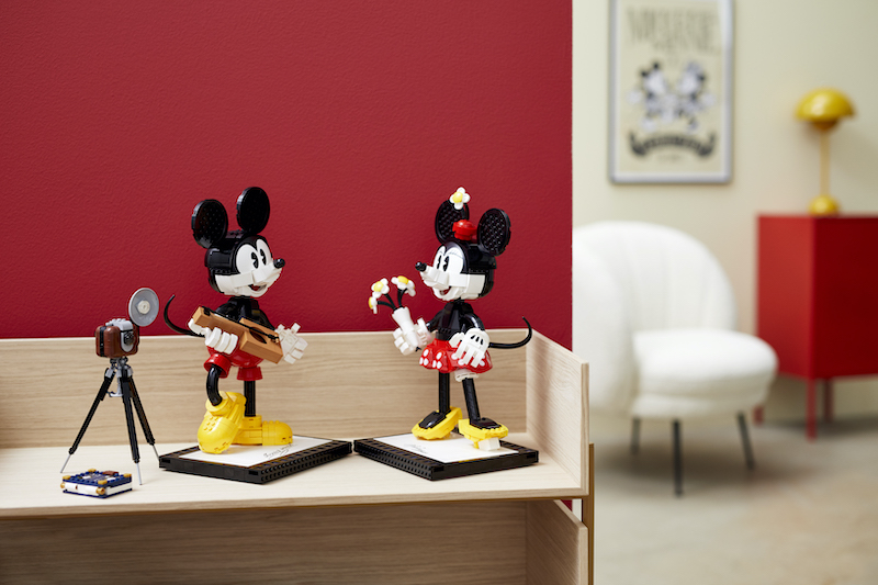 LEGO Disney Mickey & Minnie Mouse Set Coming July 1st To Pre-Order
