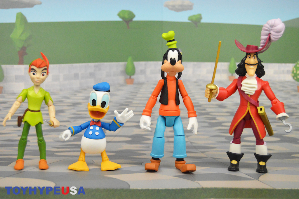 Disney Store Exclusive - Disney & Pixar Toy Box Goofy, Donald Duck ...